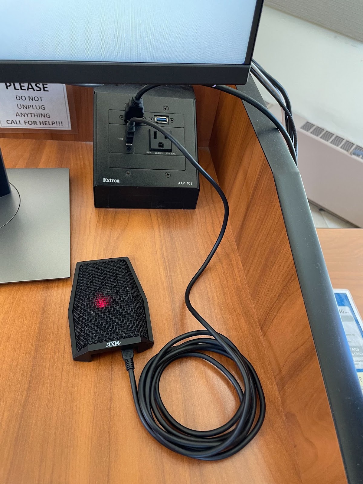 How to Connect External Microphone to Classroom Podium – HASC ...